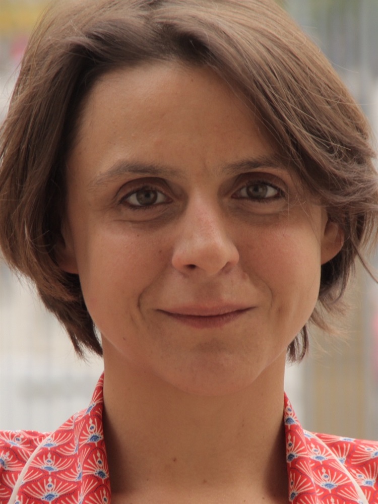 Magali WOCH- Fiche Artiste - Artiste interprète - AgencesArtistiques ...