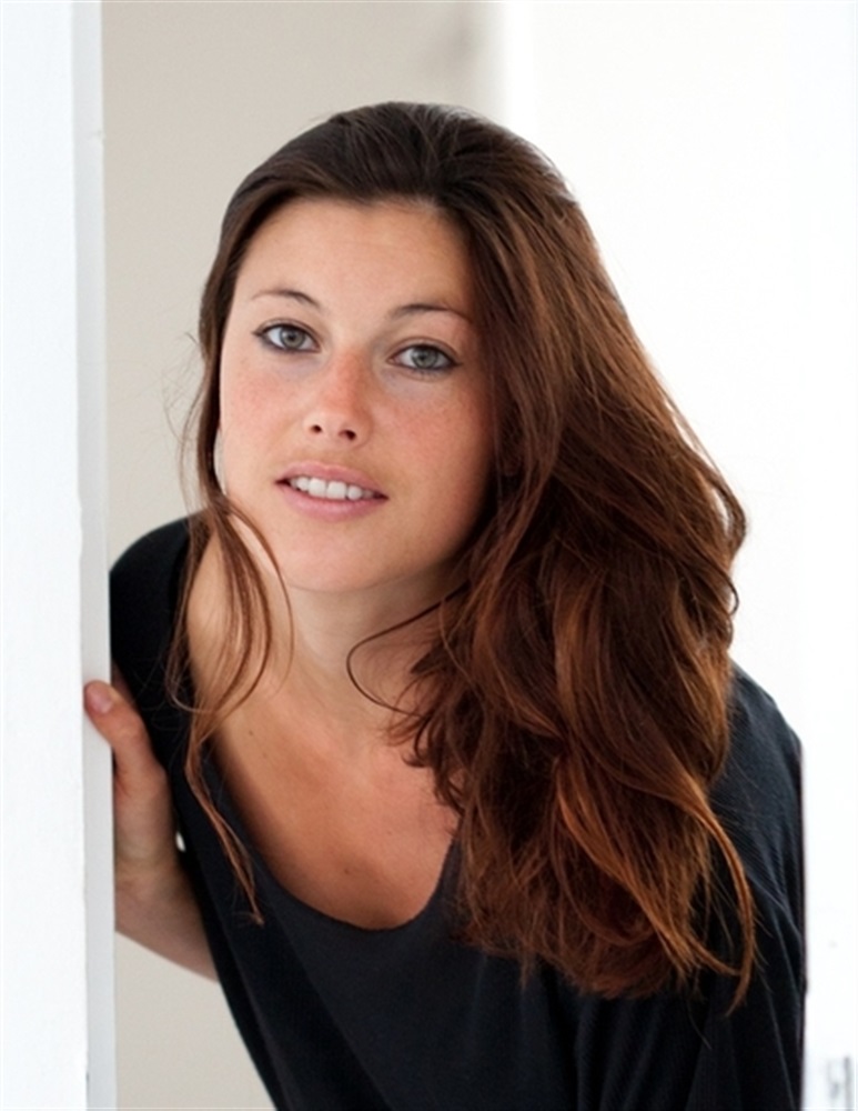 Clara HEDOUIN- Fiche Artiste - Artiste interprète - AgencesArtistiques ...
