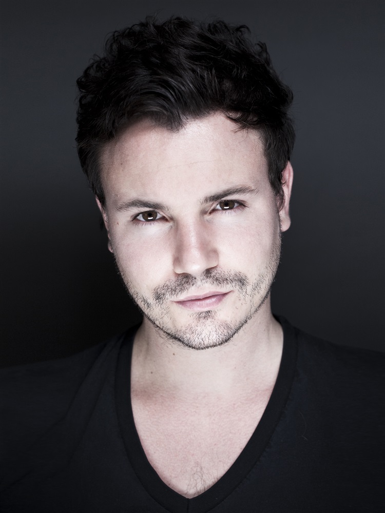 Charles Hurez- Fiche Artiste - Artiste interprète - AgencesArtistiques ...