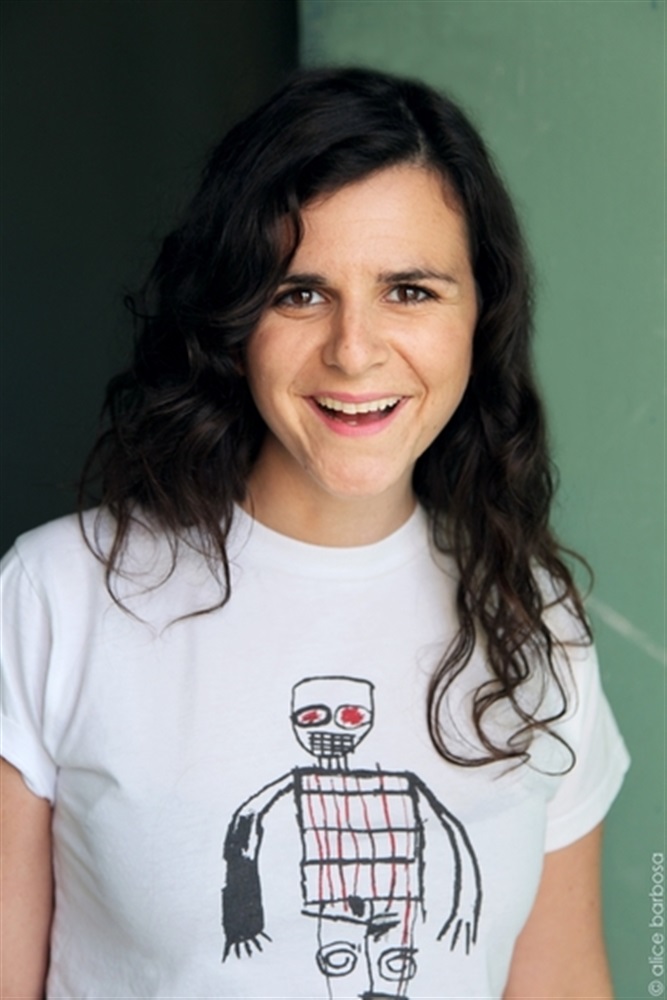 Laura DOMENGE- Fiche Artiste - Artiste interprète - AgencesArtistiques ...