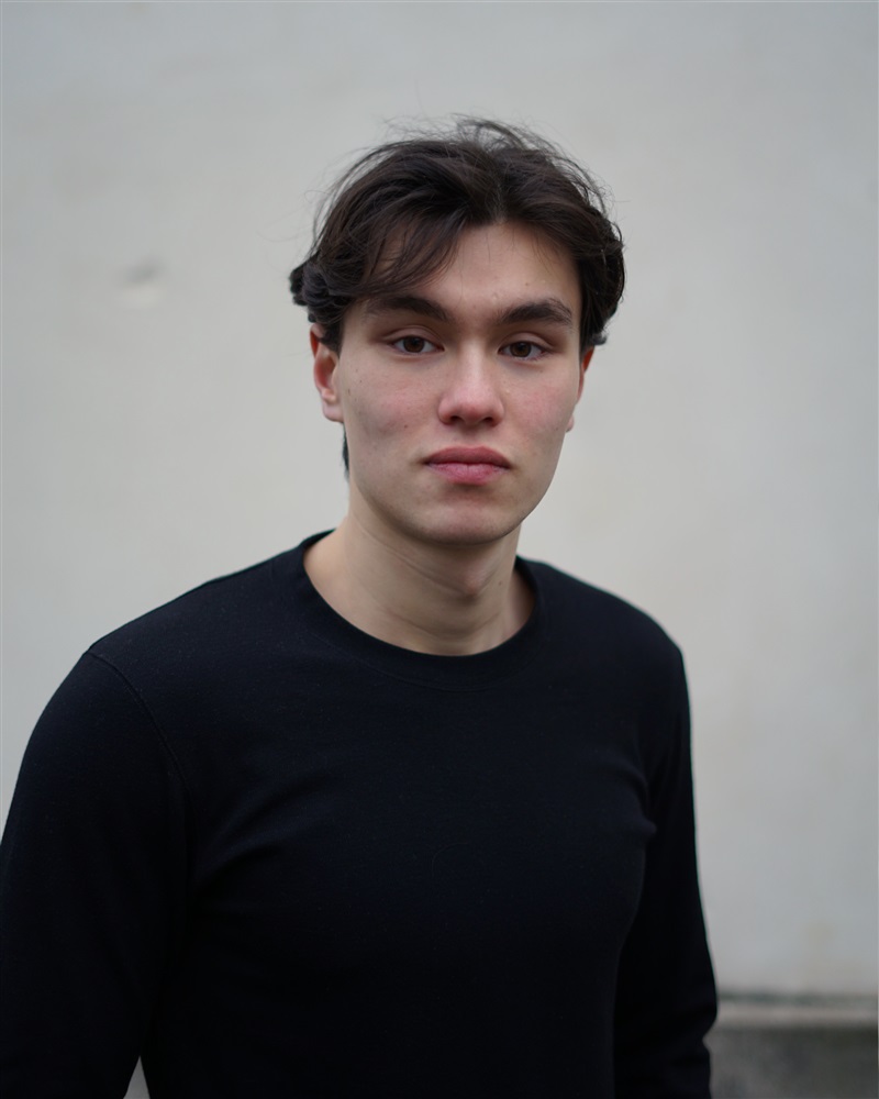 Louis Vazquez- Fiche Artiste - Artiste interprète - AgencesArtistiques ...