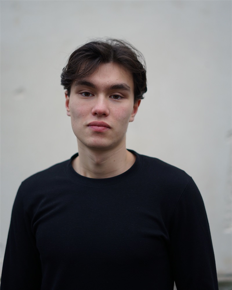 Louis Vazquez- Fiche Artiste - Artiste interprète - AgencesArtistiques ...