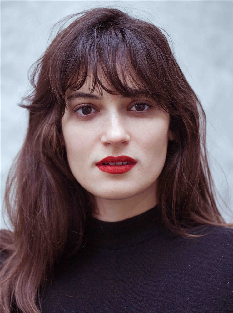 Zoé Philippot- Fiche Artiste - Artiste interprète - AgencesArtistiques ...