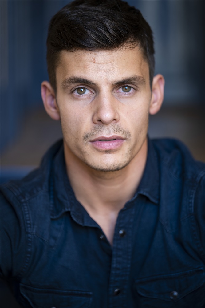 Quentin Hubert- Fiche Artiste - Artiste interprète - AgencesArtistiques ...