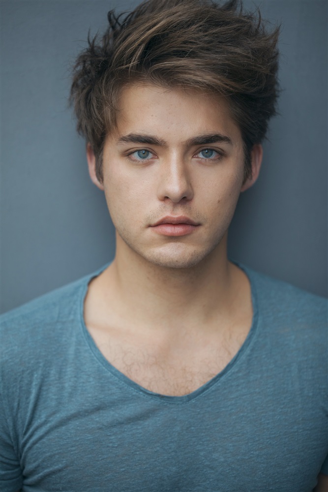 Benjamin Cotte- Fiche Artiste - Artiste interprète - AgencesArtistiques ...