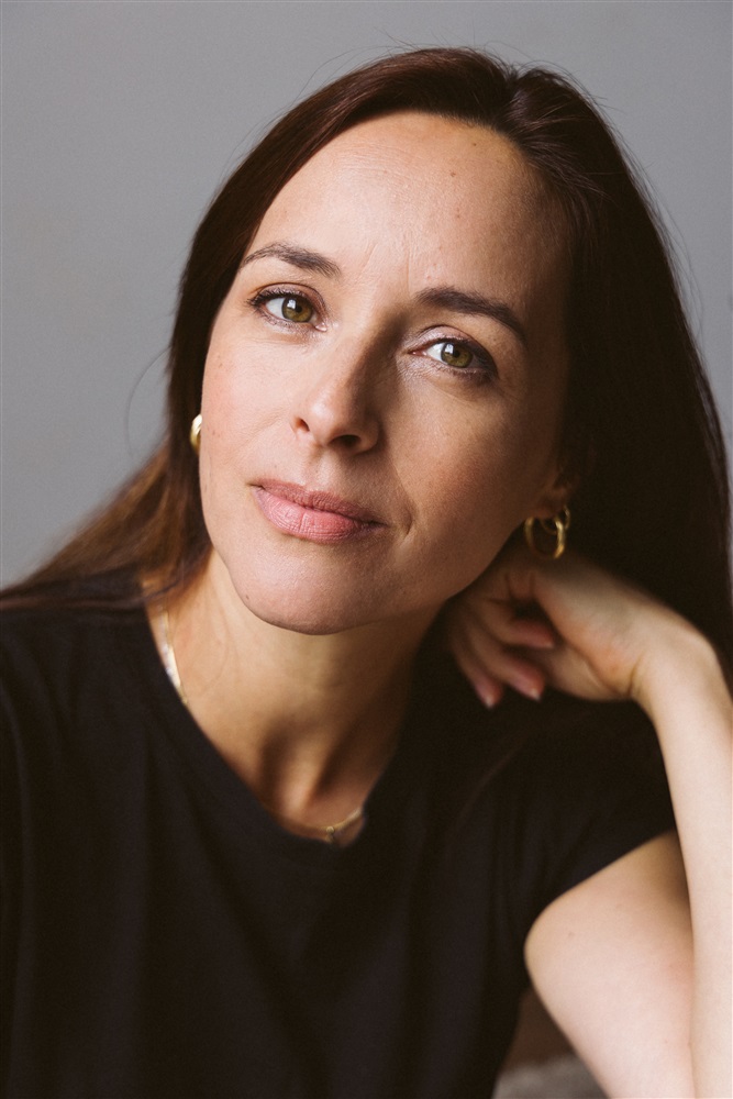 Anne Paris's Instagram, Twitter & Facebook on IDCrawl