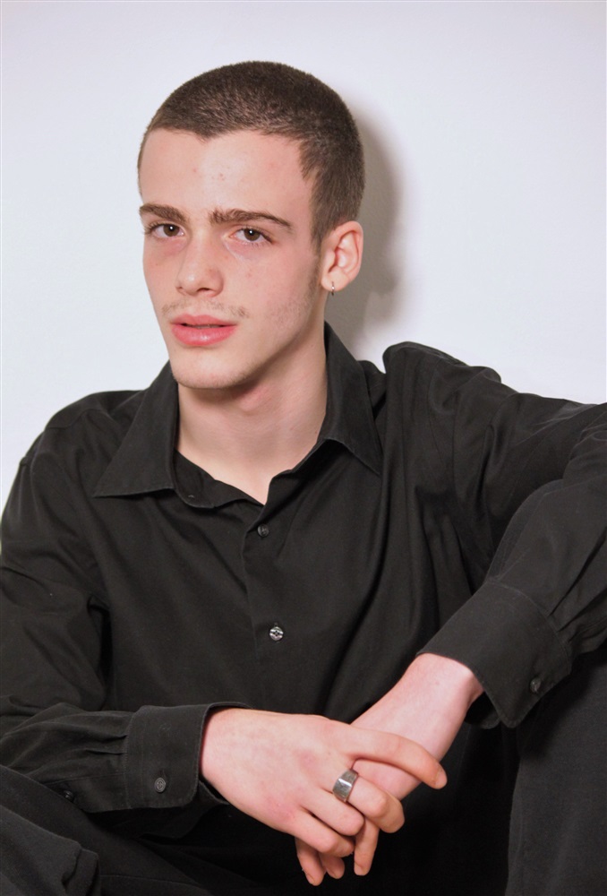 Tom LEVY- Fiche Artiste - Artiste interprète - AgencesArtistiques.com ...