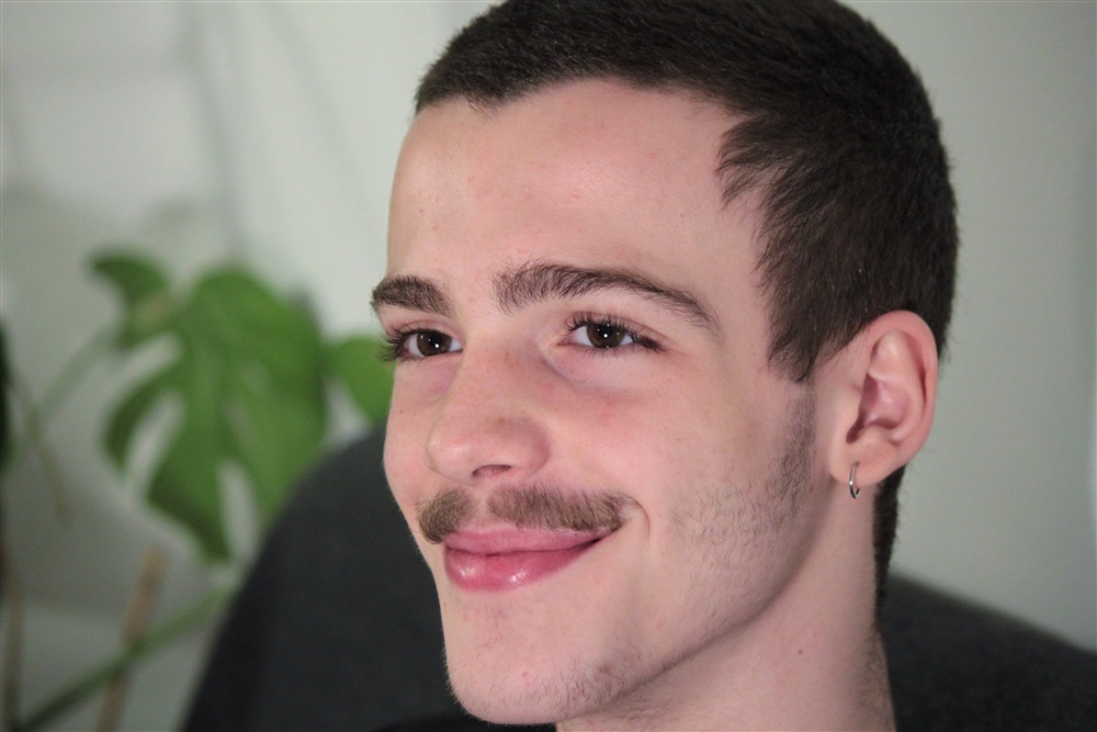 Tom LEVY- Fiche Artiste - Artiste interprète - AgencesArtistiques.com ...