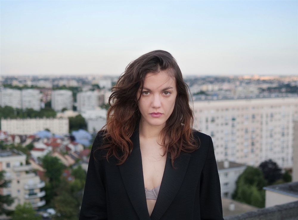 Déborah Révy- Fiche Artiste - Artiste interprète - AgencesArtistiques ...