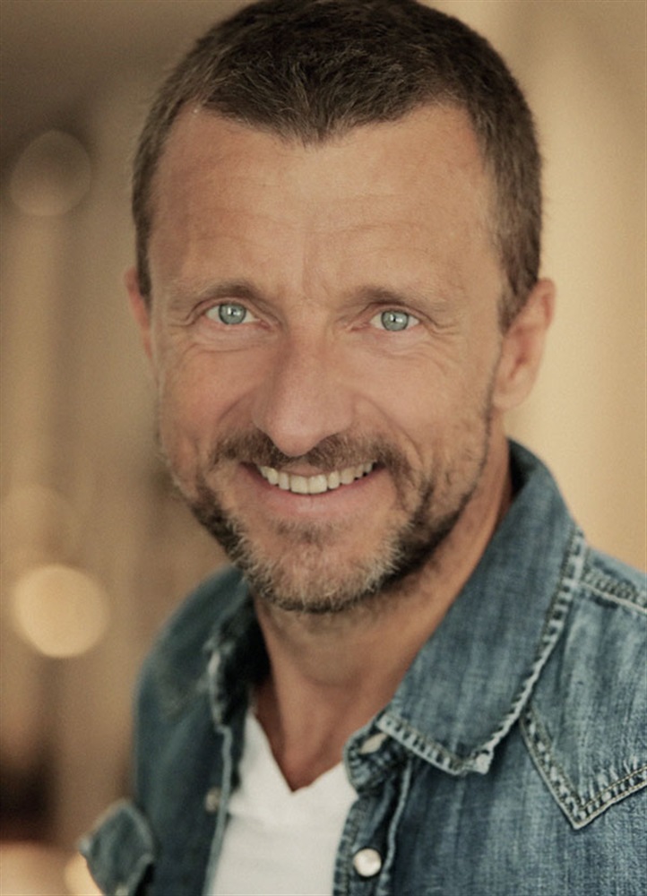 Stéphane Roux- Fiche Artiste - Artiste interprète - AgencesArtistiques ...