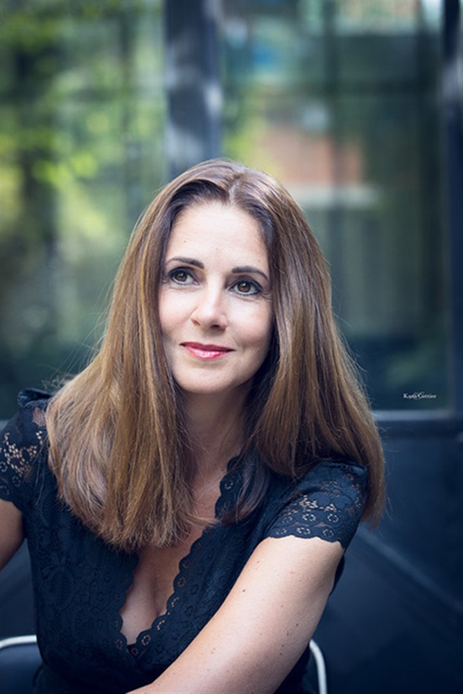 Caroline MUNOZ- Fiche Artiste - Artiste interprète - AgencesArtistiques ...
