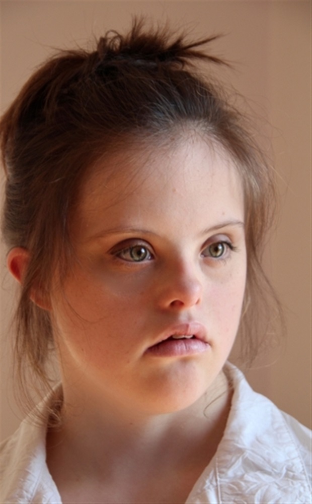 ALICE DUBOIS- Fiche Artiste - Artiste interprète - AgencesArtistiques ...