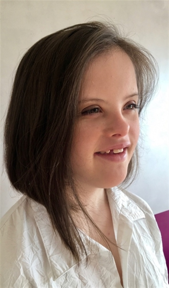 ALICE DUBOIS- Fiche Artiste - Artiste interprète - AgencesArtistiques ...