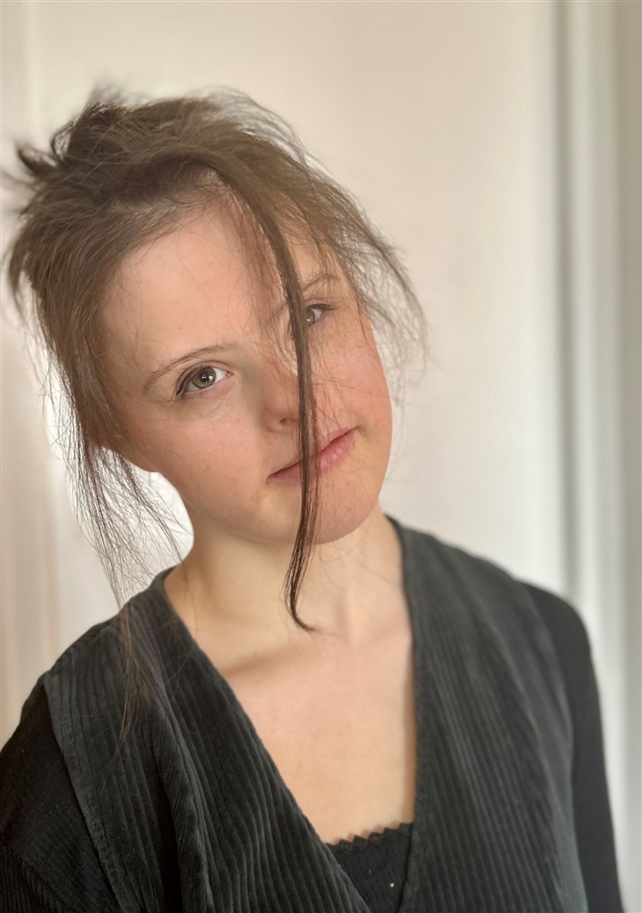 ALICE DUBOIS- Fiche Artiste - Artiste interprète - AgencesArtistiques ...