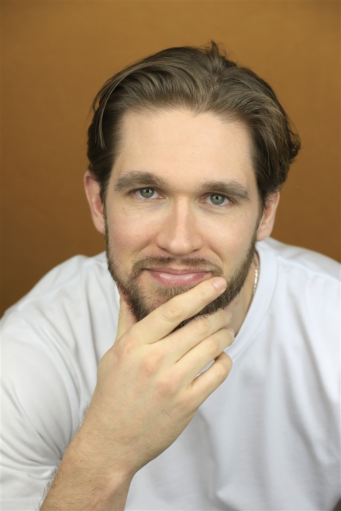 Arthur Ooms- Fiche Artiste - Artiste interprète - AgencesArtistiques ...