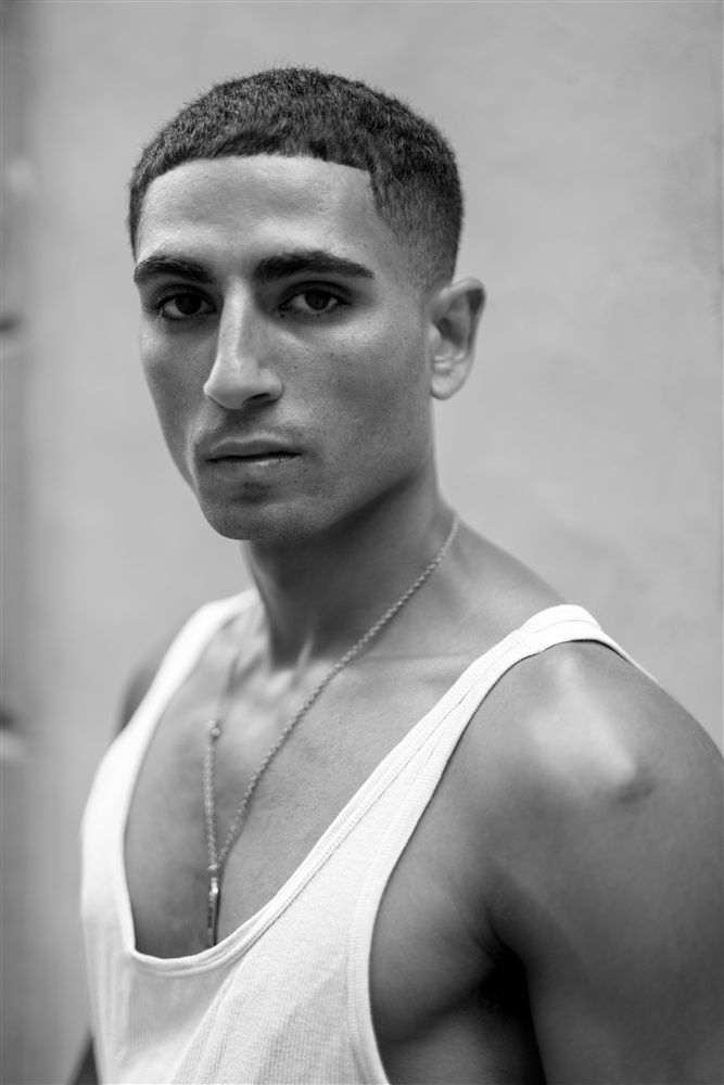 Adil Mekki- Fiche Artiste - Artiste interprète - AgencesArtistiques.com ...