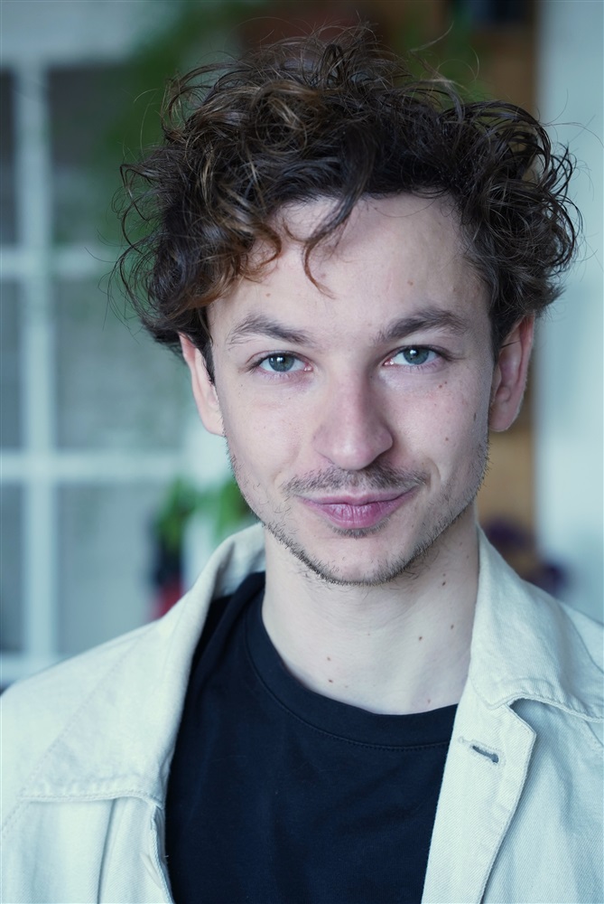 Lucas Noël- Artist Profil - Actor,Director - AgencesArtistiques.com ...