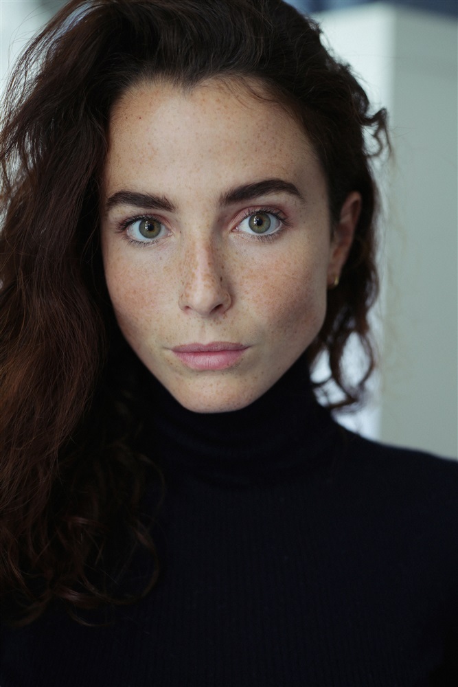 Margot Viala- Fiche Artiste - Artiste interprète - AgencesArtistiques.com : la plateforme des ...