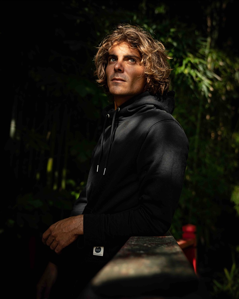 TOM VALLEJO- Fiche Artiste - Artiste interprète - AgencesArtistiques ...