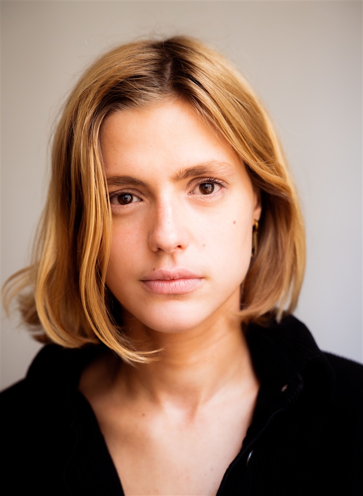 Emma Ravier- Fiche Artiste - Artiste interprète - AgencesArtistiques ...