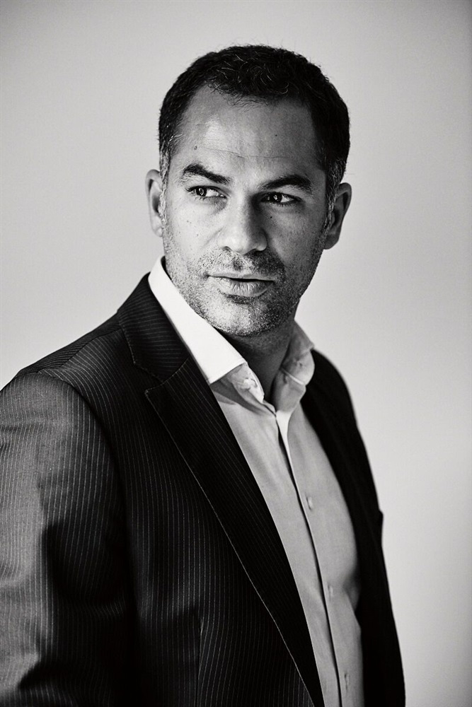 Faradj Vaziri- Fiche Artiste - Artiste interprète - AgencesArtistiques ...