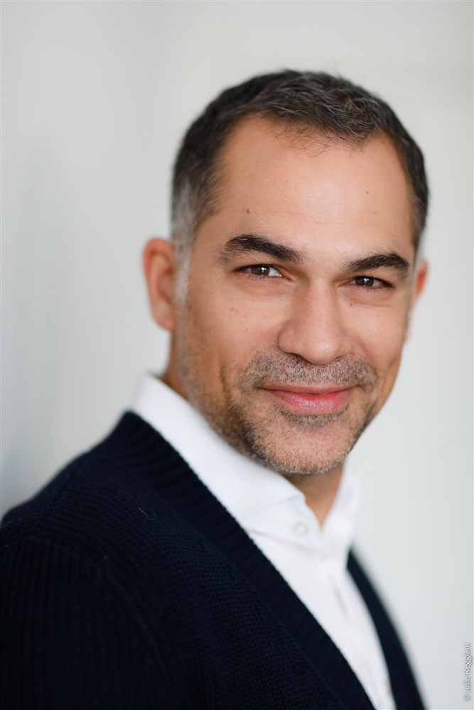 Faradj Vaziri- Fiche Artiste - Artiste interprète - AgencesArtistiques ...