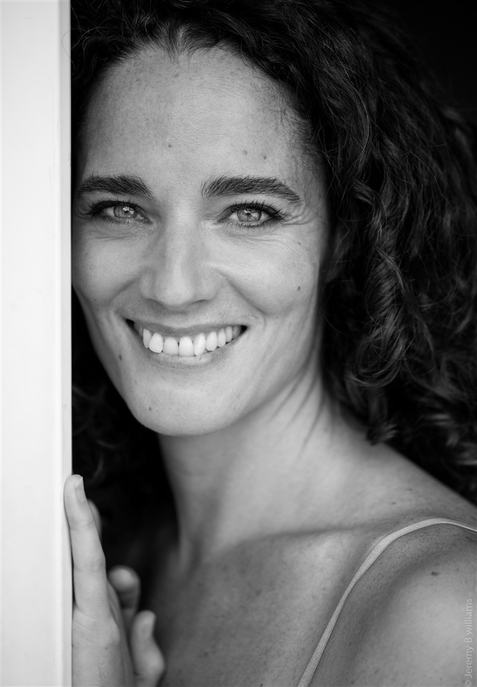 Hélène PEQUIN- Artist Profil - Actor - AgencesArtistiques.com : la ...
