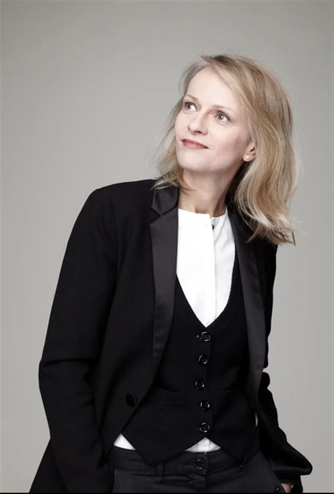 Anne Kessler- Fiche Artiste - Artiste interprète - AgencesArtistiques ...