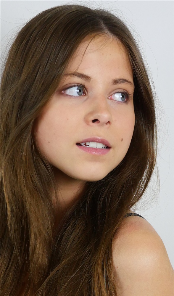 Lisa MONTIEGE- Fiche Artiste - Artiste interprète - AgencesArtistiques ...