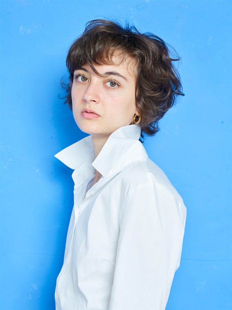 Lara Tavella- Fiche Artiste - Artiste interprète - AgencesArtistiques ...