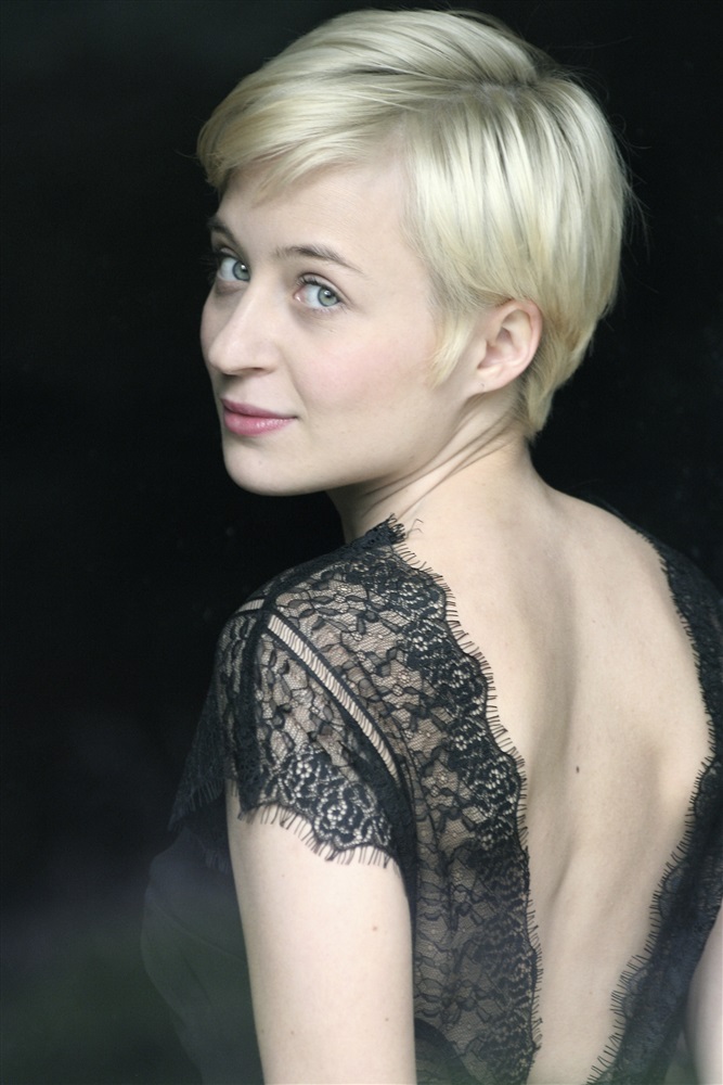 Anouck SIBONI- Fiche Artiste - Artiste interprète - AgencesArtistiques ...