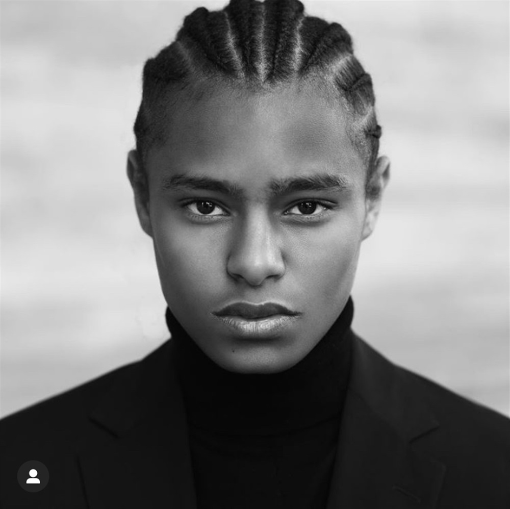 Issa PERICA- Fiche Artiste - Artiste interprète - AgencesArtistiques ...