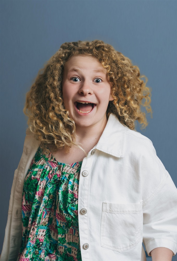 Sandrina Roumy- Fiche Artiste - Artiste interprète - AgencesArtistiques ...