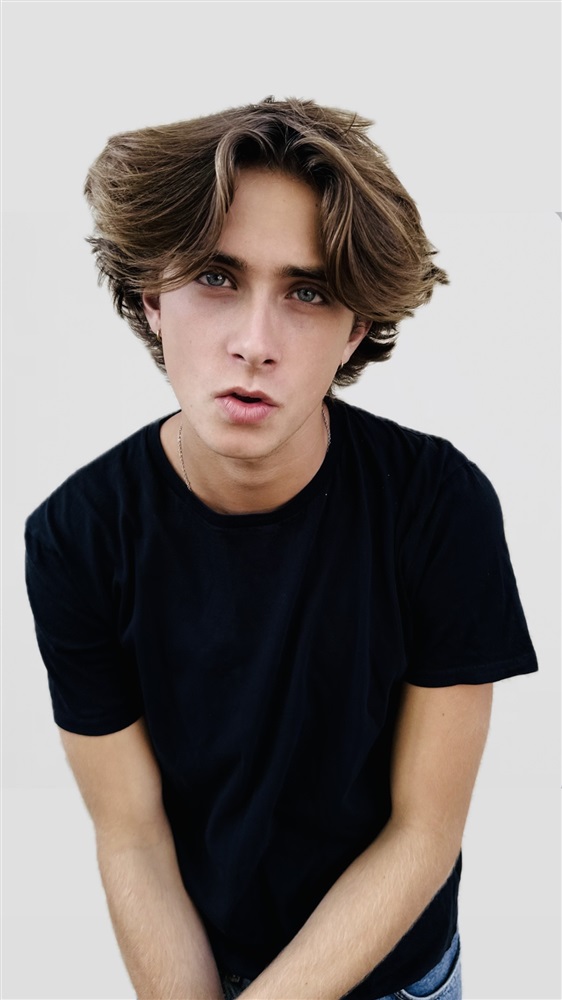 Manec Verdier- Fiche Artiste - Artiste interprète - AgencesArtistiques ...