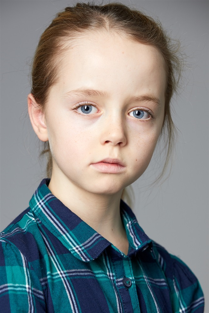 Théa De Boeck- Fiche Artiste - Artiste interprète - AgencesArtistiques ...