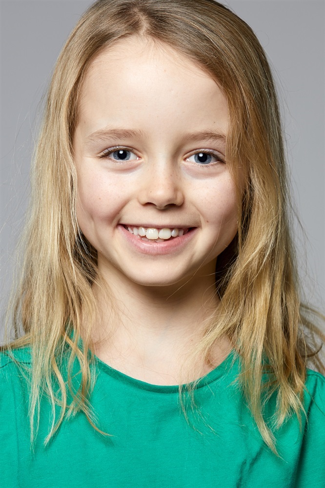 Théa De Boeck- Fiche Artiste - Artiste interprète - AgencesArtistiques ...