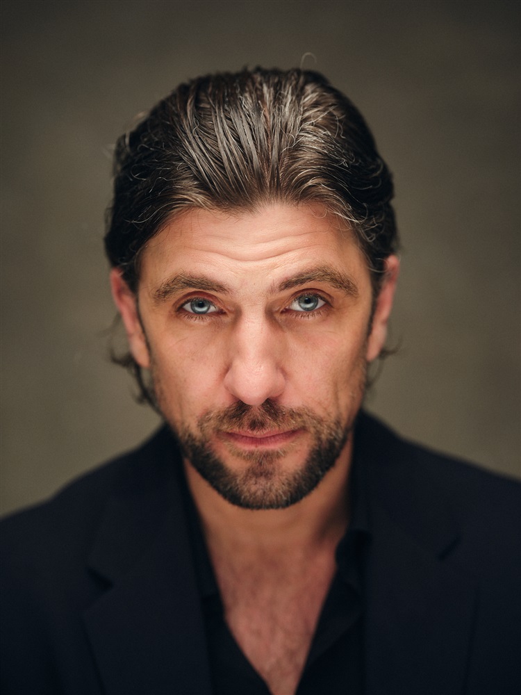 Julien PASCHAL- Fiche Artiste - Artiste interprète - AgencesArtistiques ...