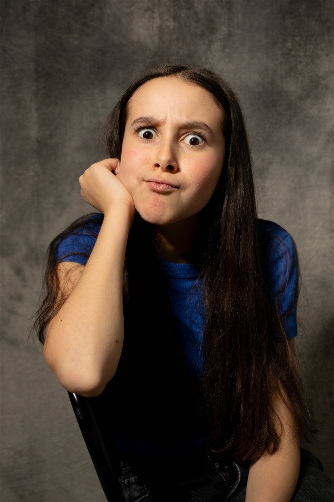 YASMINE MALEK- Fiche Artiste - Artiste interprète - AgencesArtistiques ...