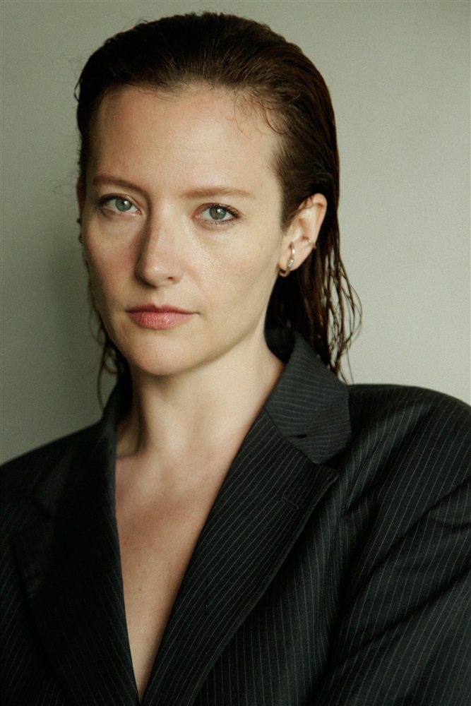 Astrid ROOS- Fiche Artiste - Artiste interprète - AgencesArtistiques ...