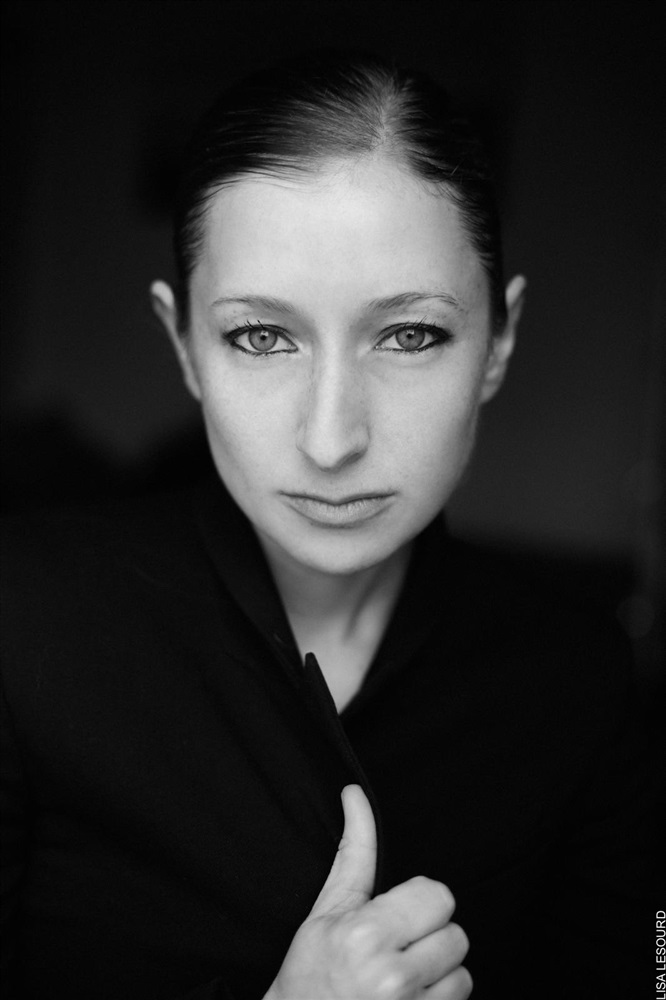 Zina Khakhoulia- Fiche Artiste - Artiste interprète,Doublure,Voix off ...