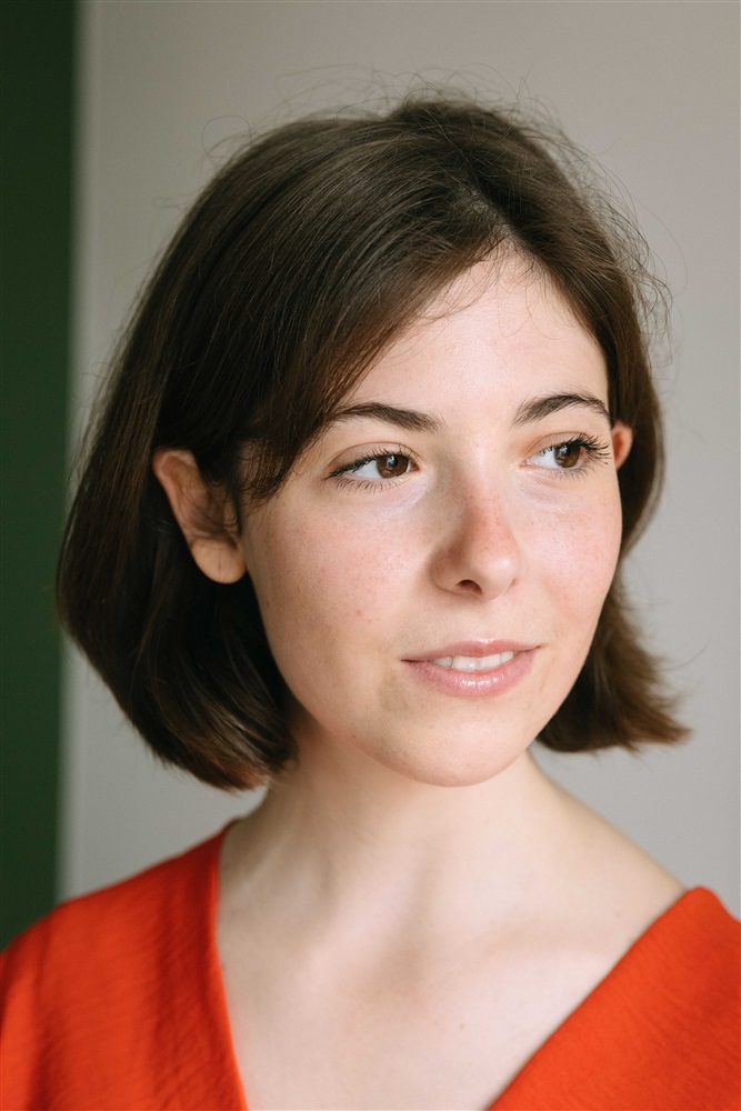 Julia COSTANZO- Artist Profil - Actor - AgencesArtistiques.com : la ...