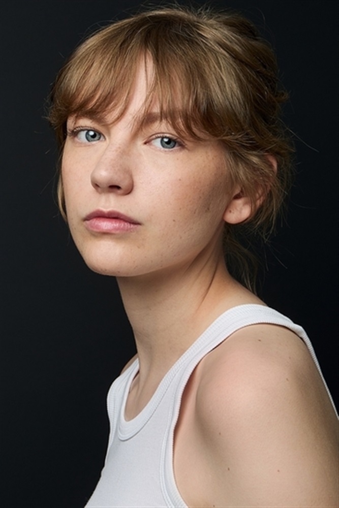 Elsa Houben- Fiche Artiste - Artiste interprète - AgencesArtistiques ...