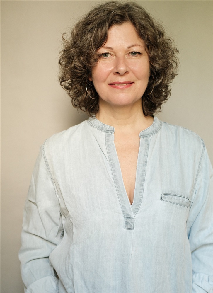 Lisa SCHUSTER- Fiche Artiste - Artiste interprète - AgencesArtistiques ...