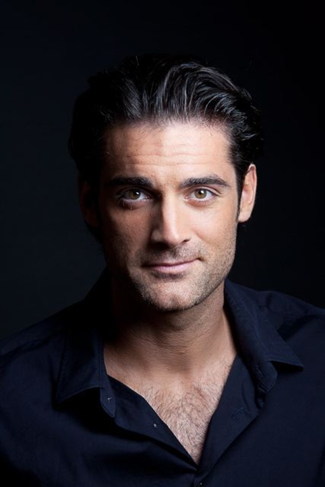 Gil Alma- Fiche Artiste - Artiste interprète - AgencesArtistiques.com ...