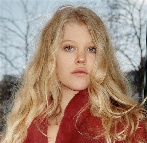 Liste des Comédiennes - Agents et Artistes