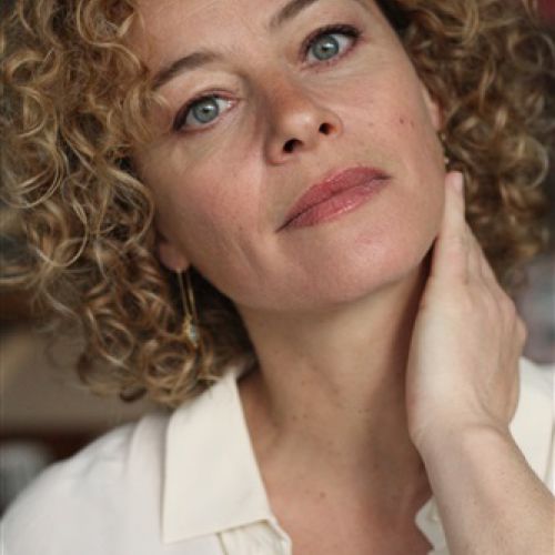 Anne Suarez- Fiche Artiste - Artiste interprète - AgencesArtistiques ...