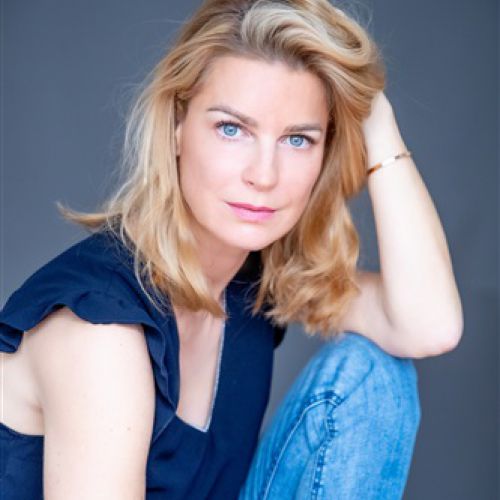 Cécile Belin- Fiche Artiste - Artiste interprète - AgencesArtistiques ...