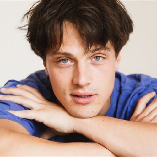 Simon Rérolle- Fiche Artiste - Artiste interprète - AgencesArtistiques ...