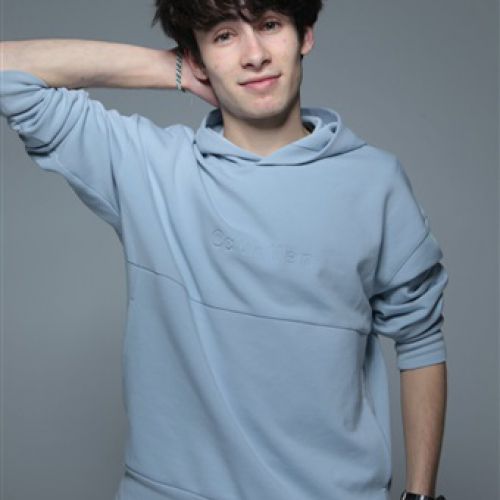 Maxence Mayo- Fiche Artiste - Artiste interprète - AgencesArtistiques ...