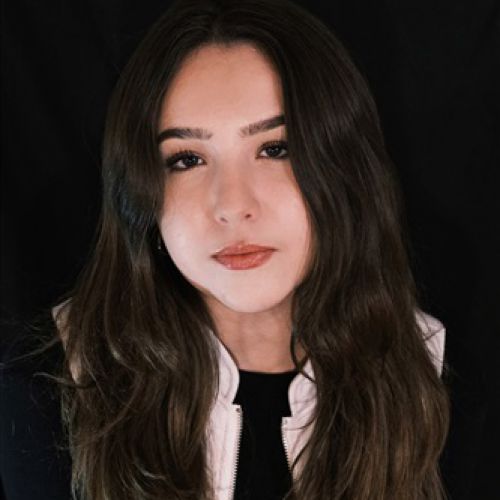 Julie Bazin- Fiche Artiste - Scénariste - AgencesArtistiques.com : la ...